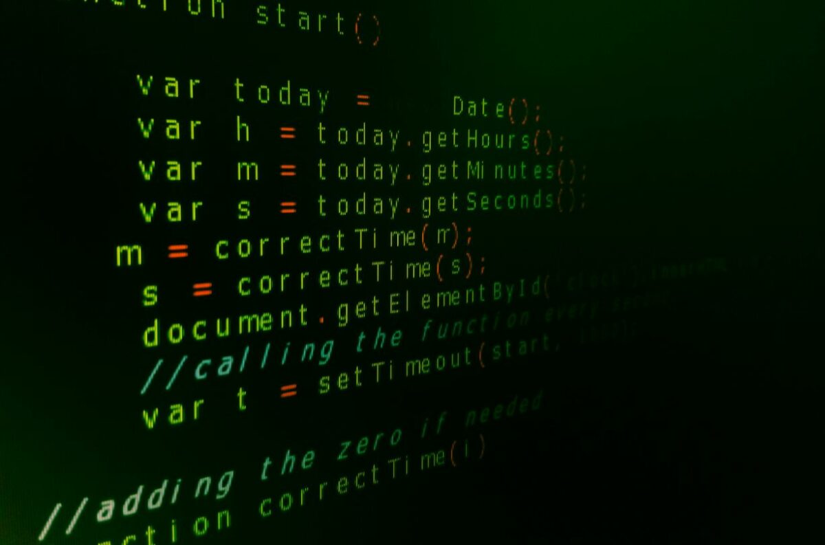 10+ Rekomendasi Aplikasi Belajar Coding di HP