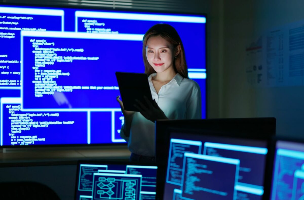 10+ Rekomendasi Aplikasi Belajar Coding di HP